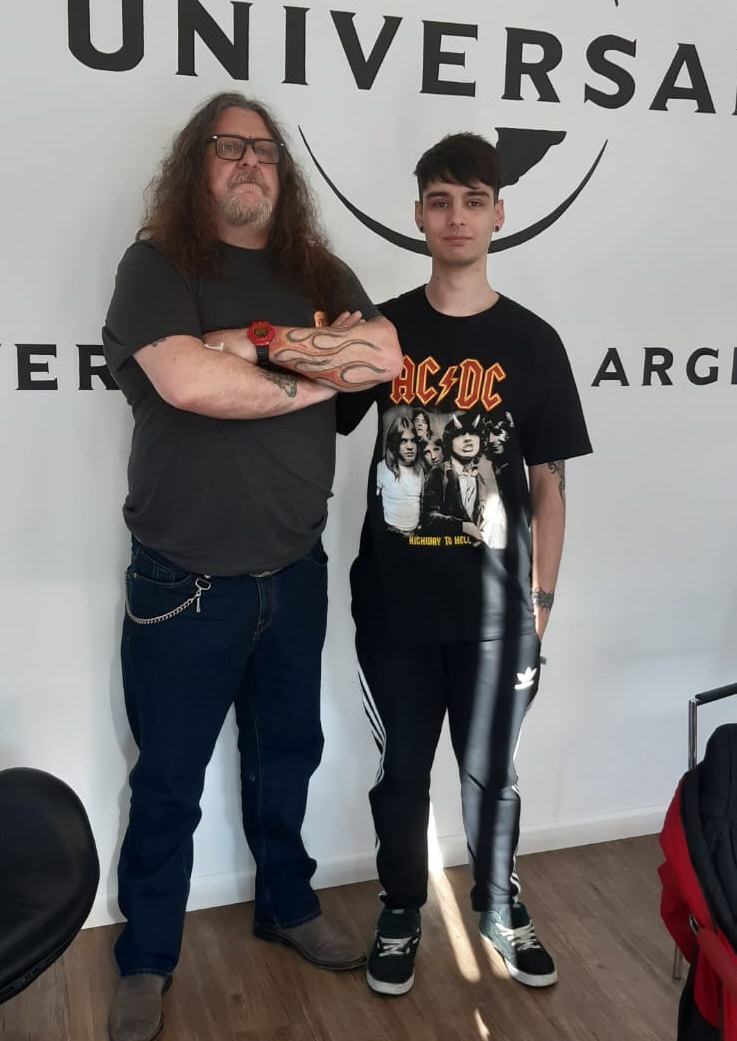 Quién es Francisco Pérez, el joven de Santa Cruz que firmó contrato con ...