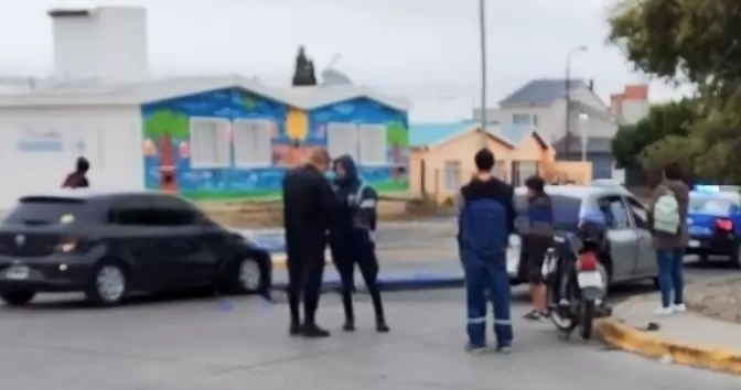 Violento choque entre un auto y una moto en el barrio Fátima de Río ...