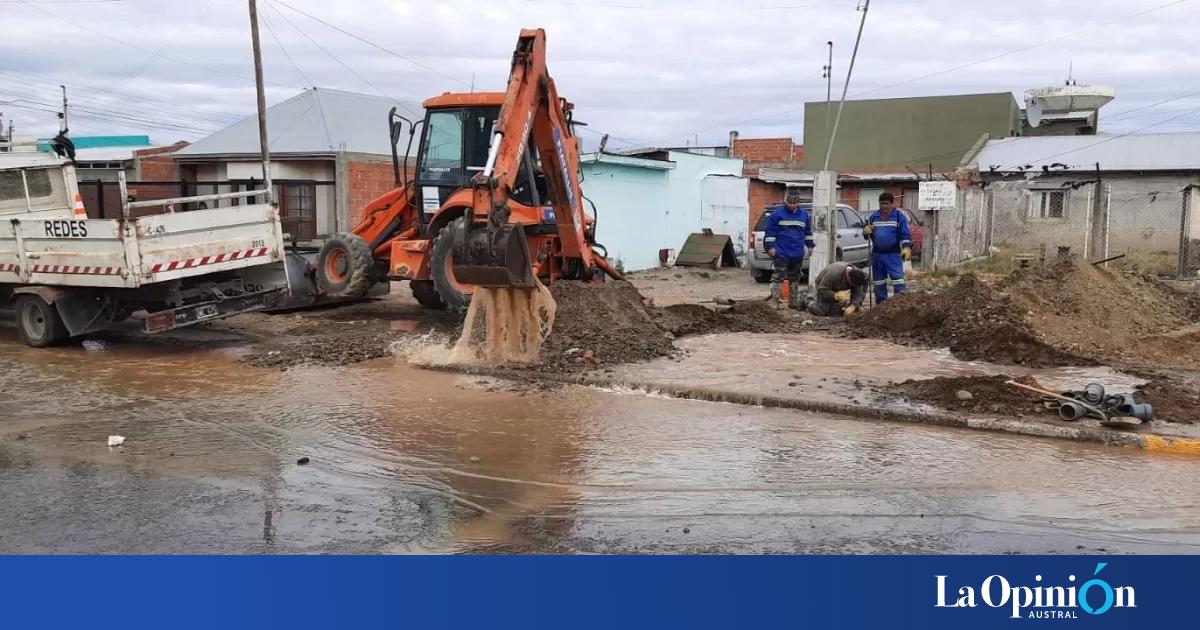 Más de 34 horas sin agua: estiman que a las 18 horas volverá el ...