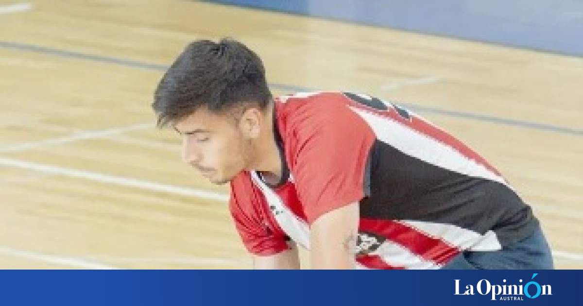 Hockey: Jattar Abboud entrenó en Caleta Olivia | La Opinón Austral