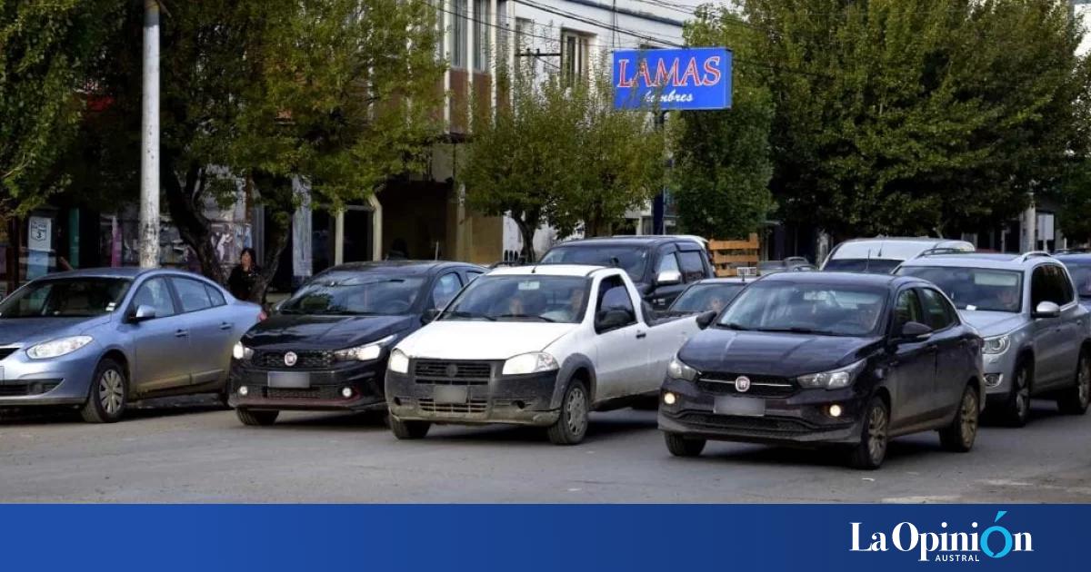 Rige la obligatoriedad de circular con luces bajas durante todo el día | La Opinión Austral