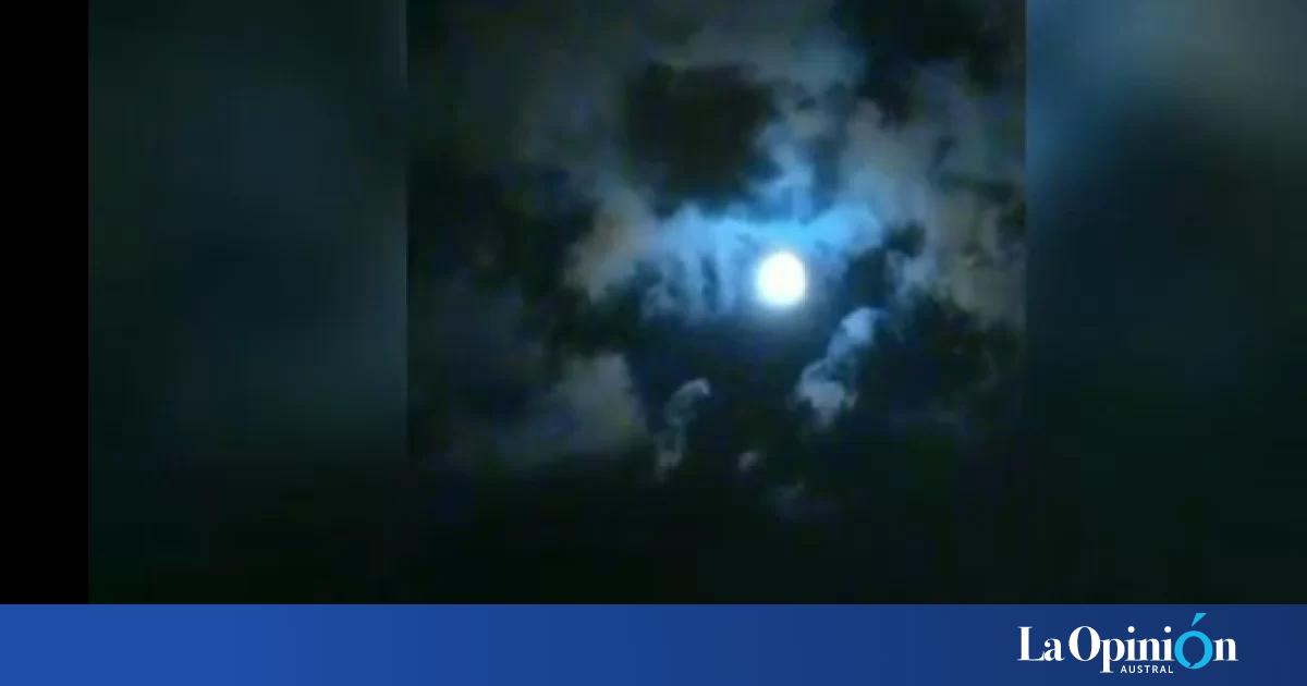 Video. Increíble señal de Diego Maradona desde el cielo: la silueta del ...