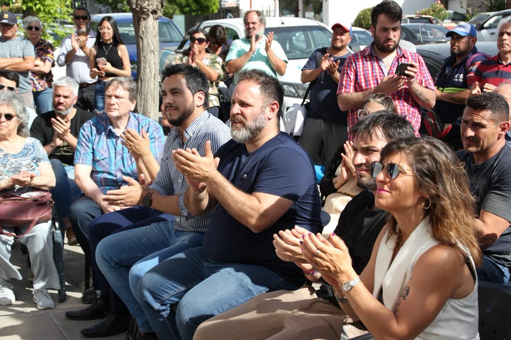 José Glinski y “Nacho” Torres encabezaron un acto en defensa de la ...