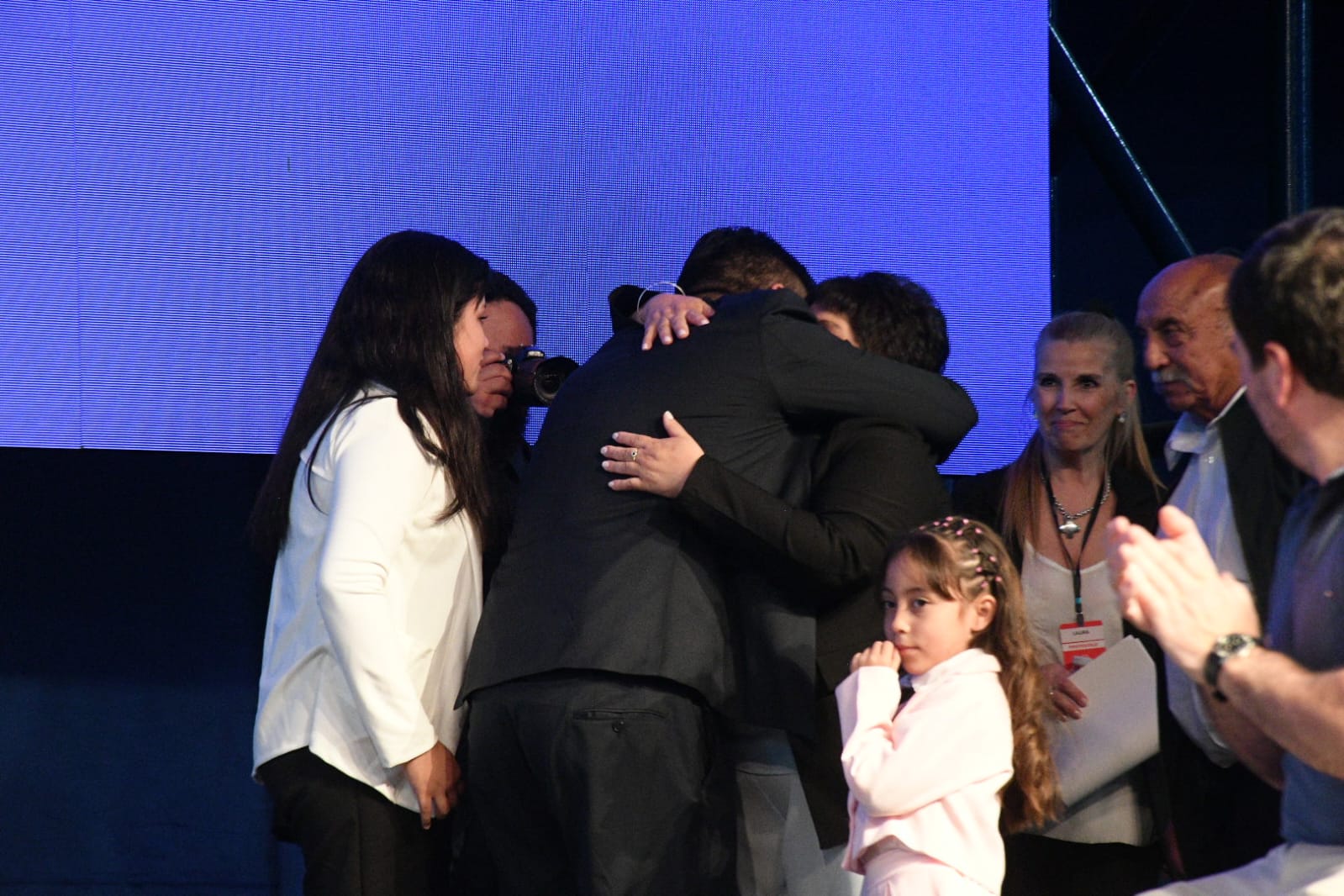 ¡Mirá las fotos!: así se vivió la asunción de Claudio Vidal | La ...