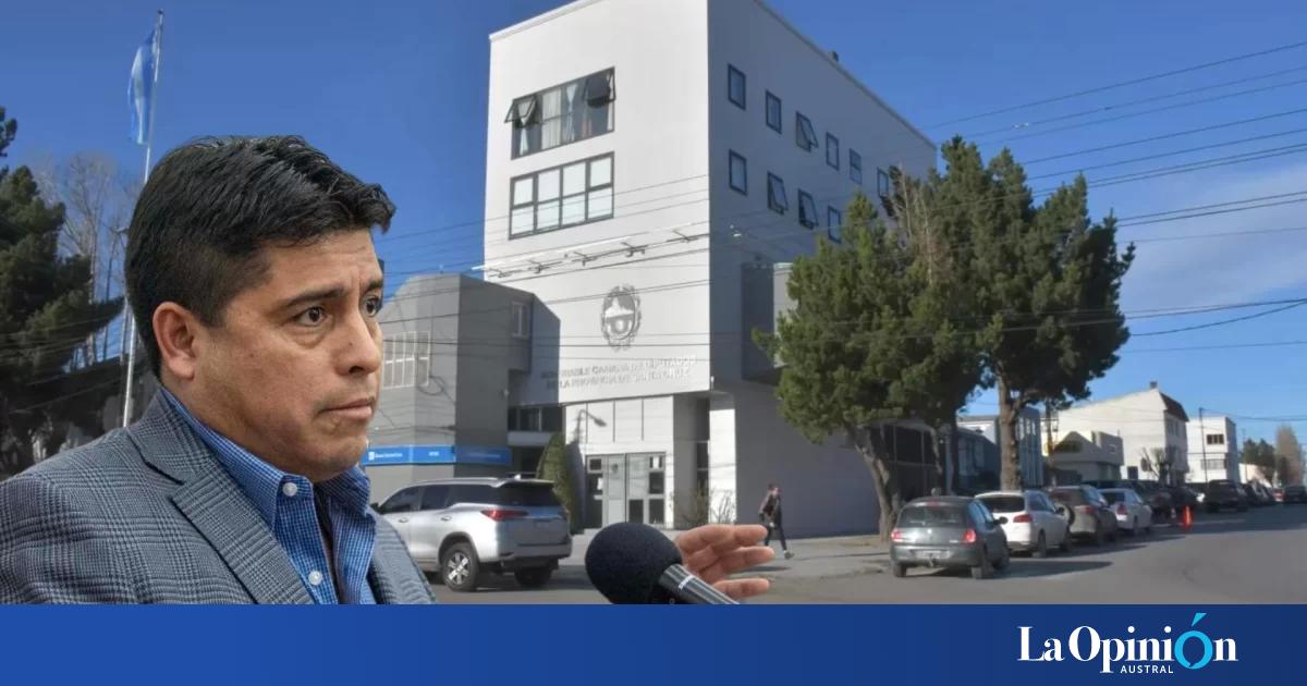 Claudio Vidal prepara la Ley de Emergencia Económica para la provincia ... Claudio Vidal prepara la Ley de Emergencia Económica para la provincia ...