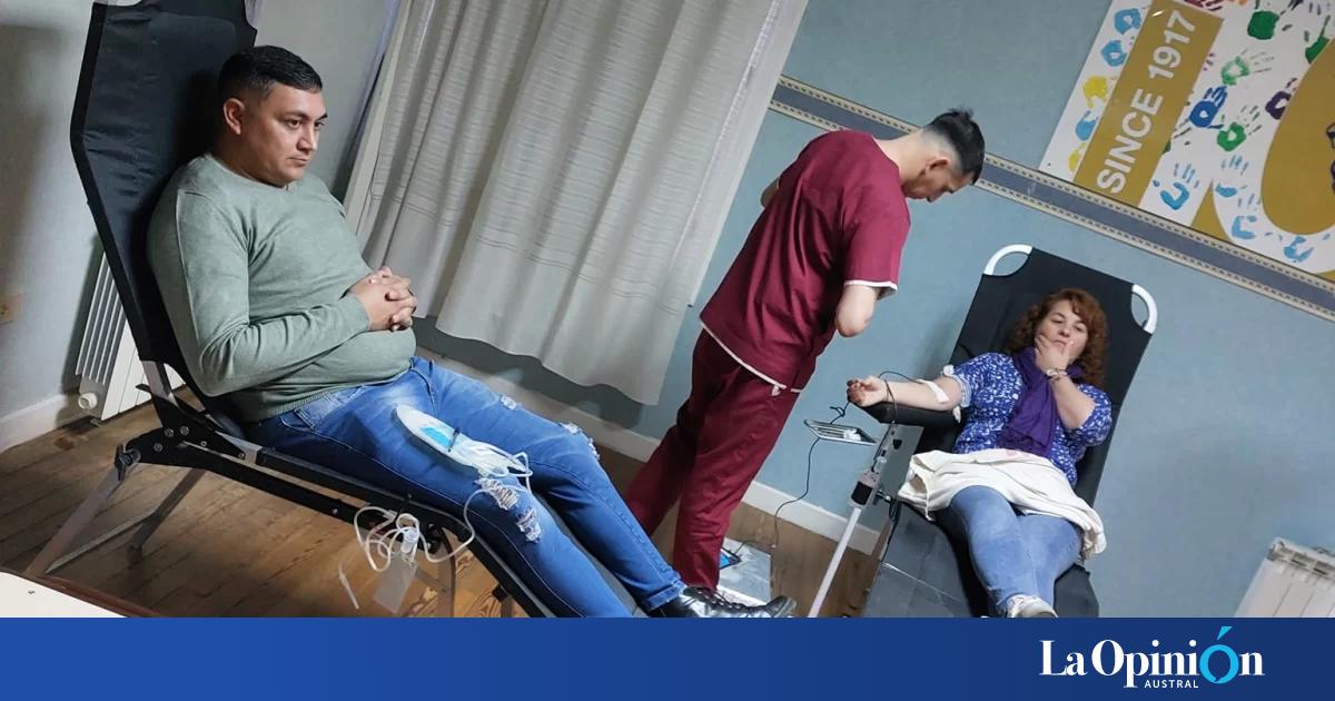 Exitosa colecta de sangre de la peña xeneize de Río Gallegos | La ...