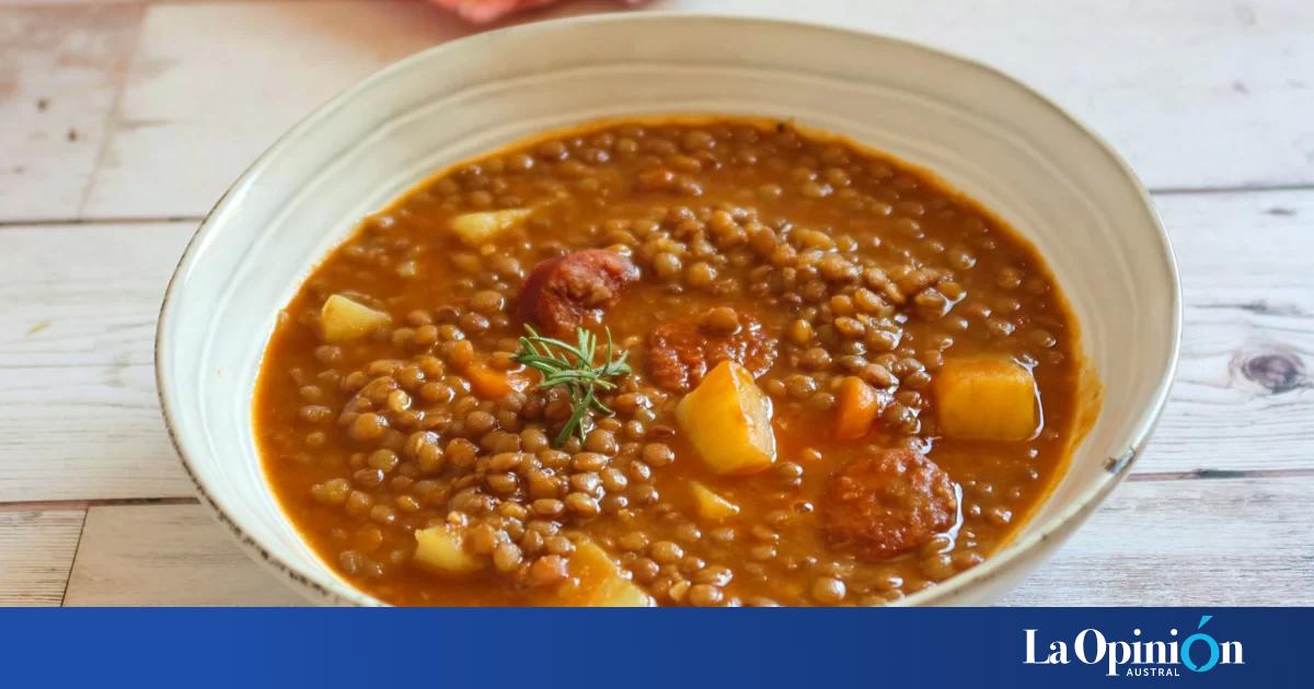 Guiso de lentejas: receta tradicional en pocos pasos | La Opinión Austral