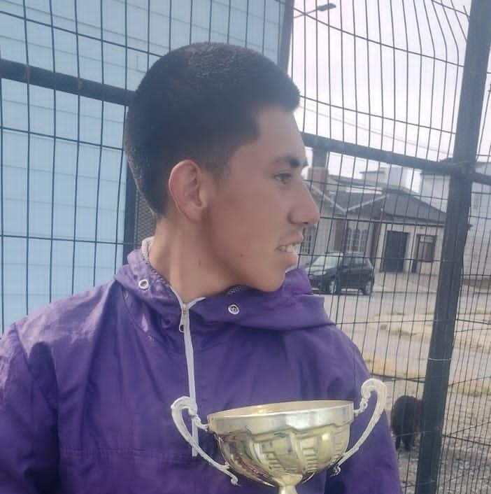 Buscan a un adolescente de 15 años: fue a jugar al fútbol y no regresó ...