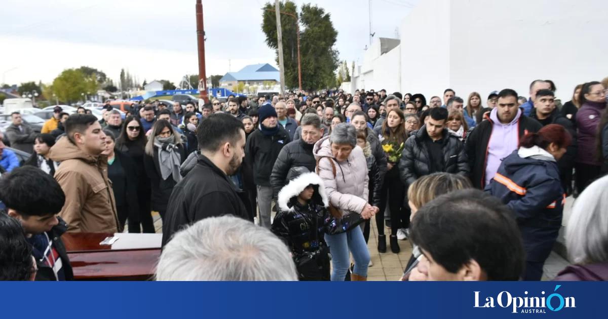 Una multitud despidió a Eluney, la niña de 11 años que falleció tras ...