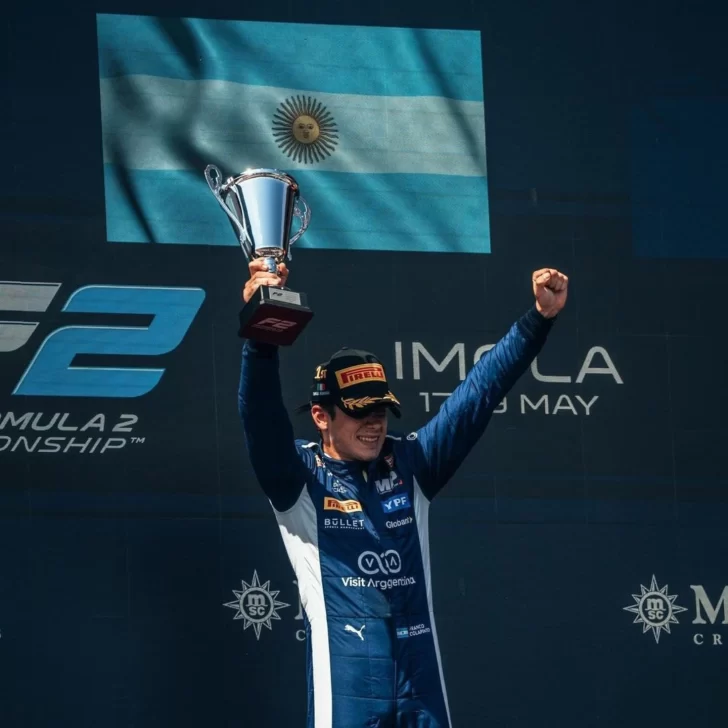 Franco Colapinto rinde un emotivo homenaje a Traverso tras coronarse en Imola con una maniobra ...