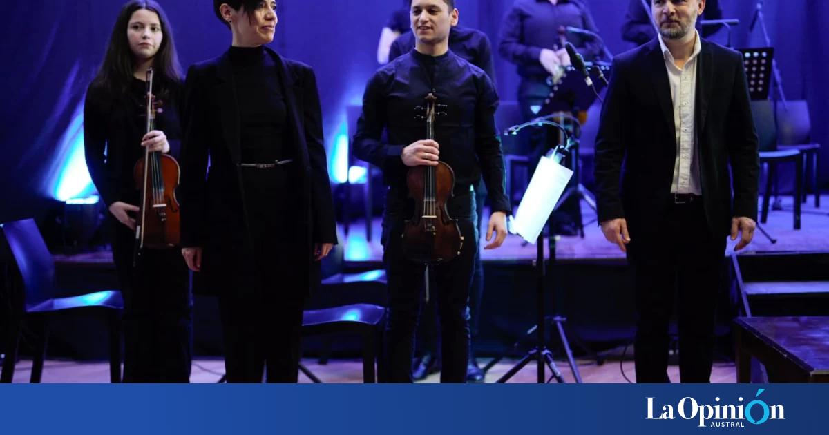 La pianista Daniela Salinas y la Sinfonietta emocionaron al público en ...