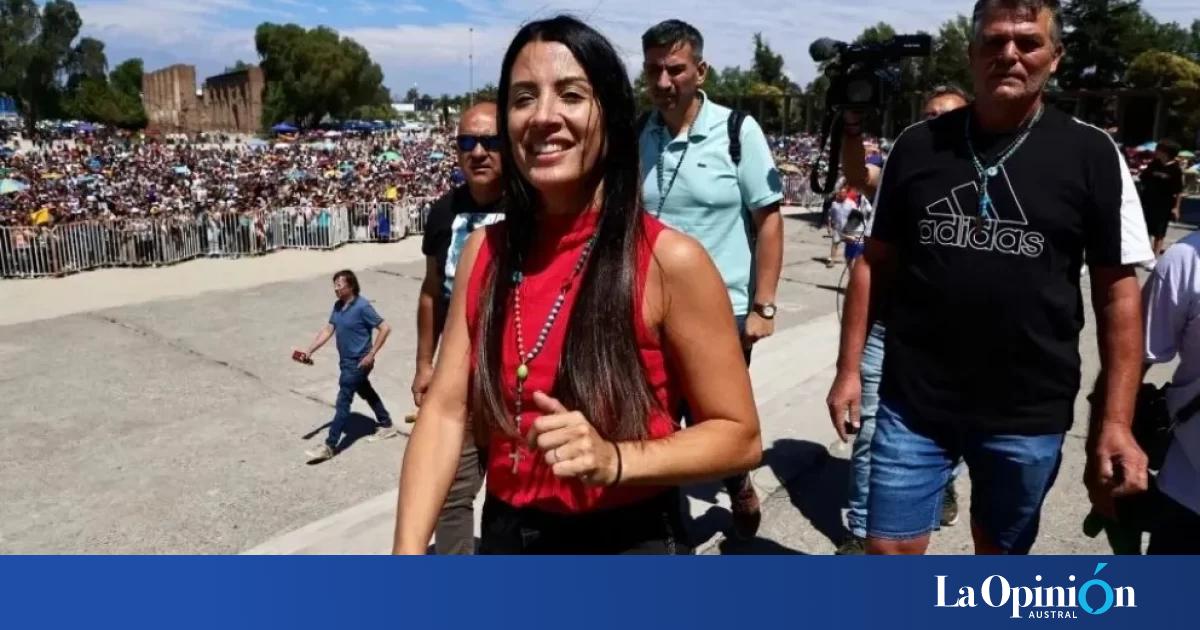 Leda Bergonzi en Neuquén: quién es la “sanadora de Rosario” que agotó las entradas de un estadio ...