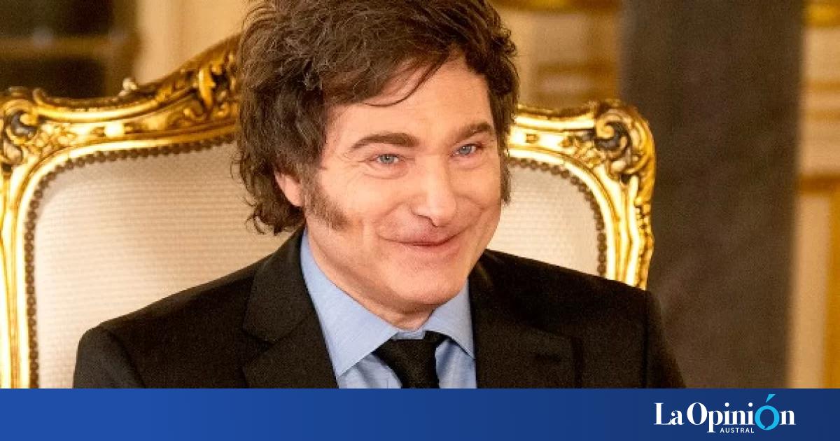 El Gobierno de Javier Milei confirmó 2 aumentos más con bono para ...