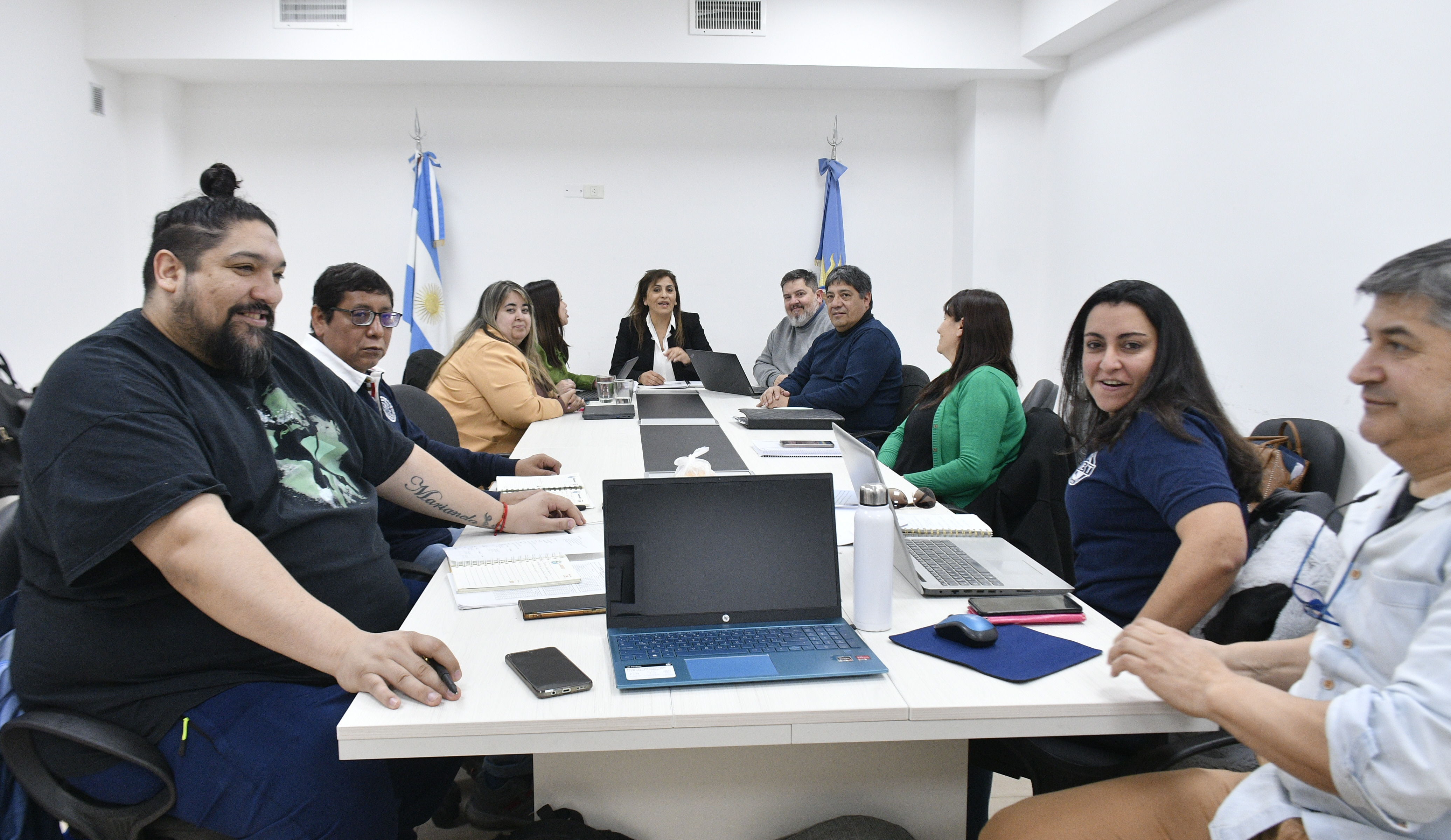 A finales de enero se iniciará la paritaria docente en Santa Cruz | La ...