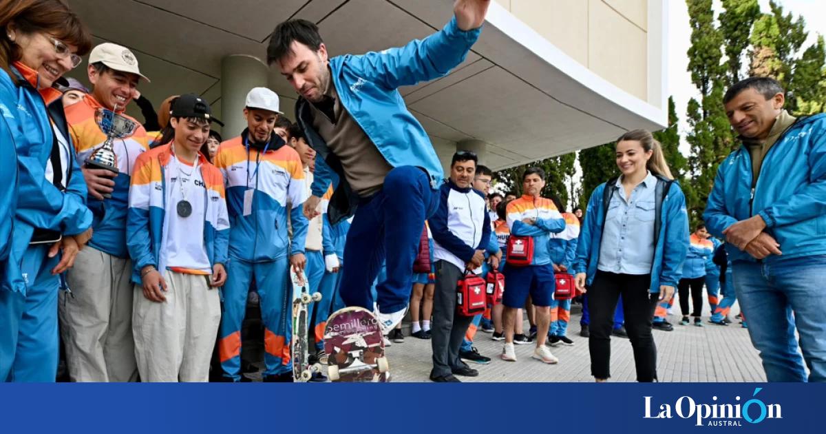 Video. “Nacho” Torres “tiró magia” con el skate y se volvió viral | La Opinión Austral