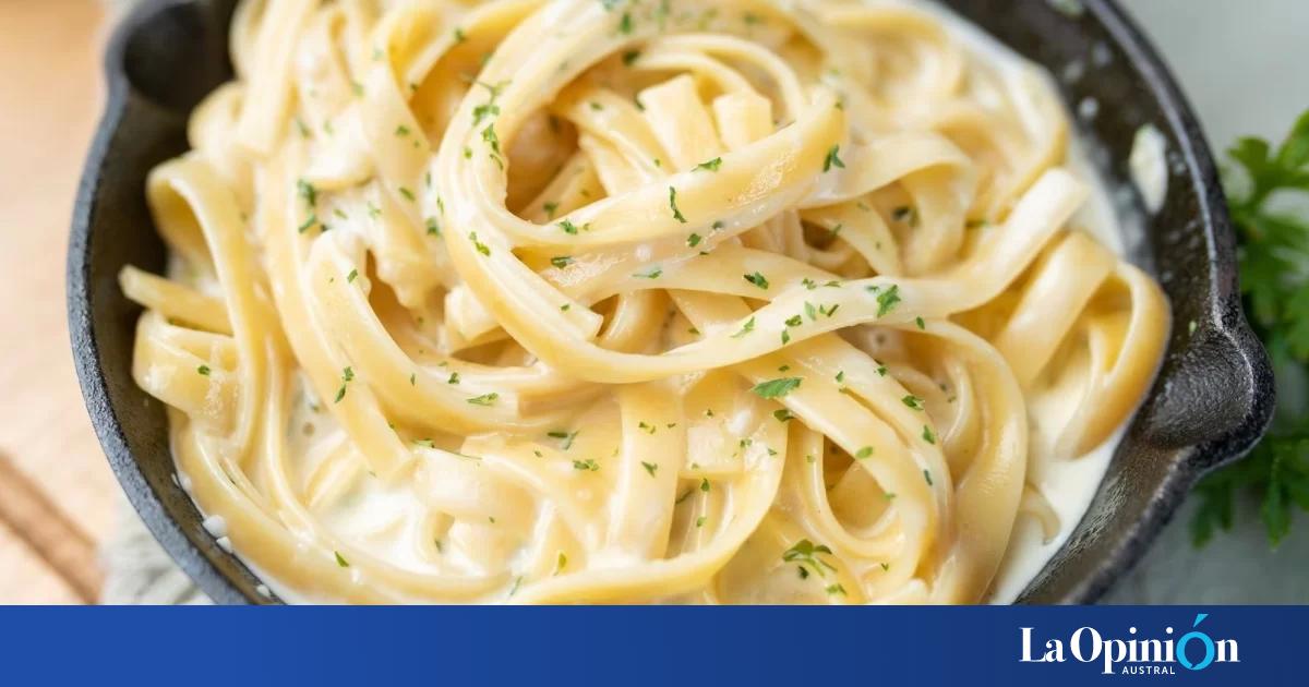 Fideos caseros con salsa blanca: una receta fácil y económica para cocinar pastas | La Opinión ...