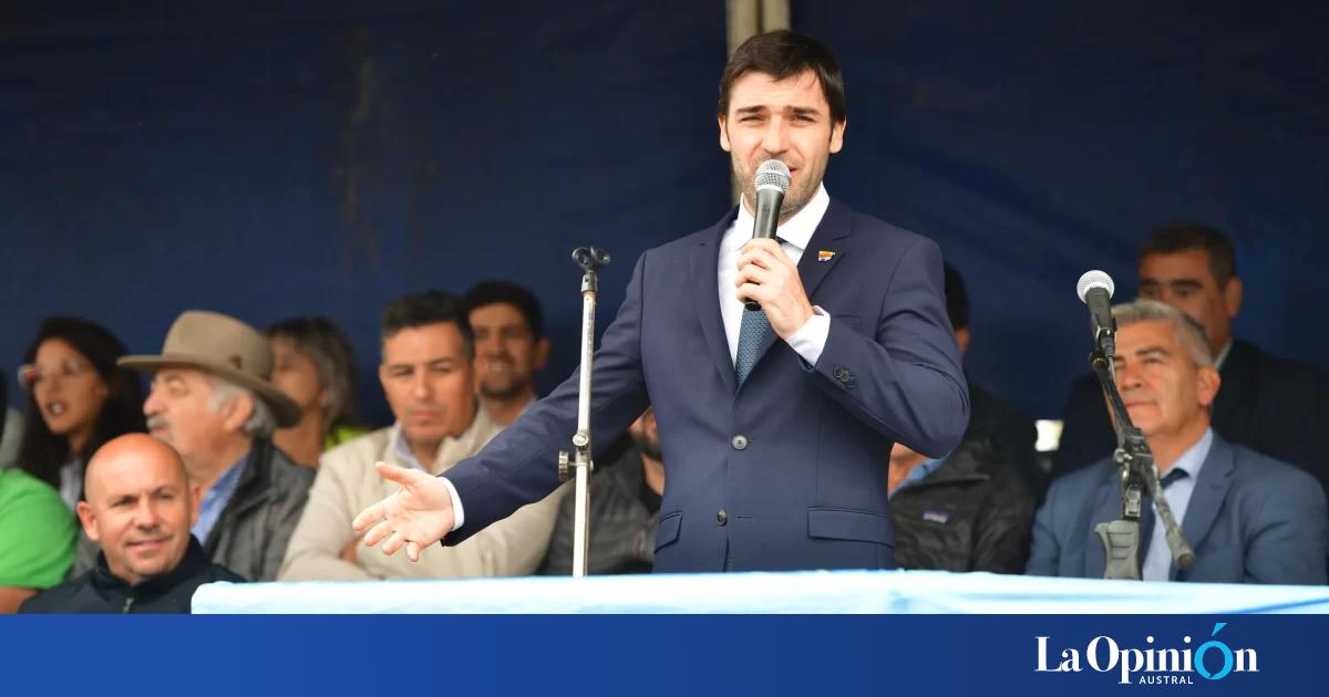 El gobernador Ignacio Torres abre el período legislativo en Chubut | La ...