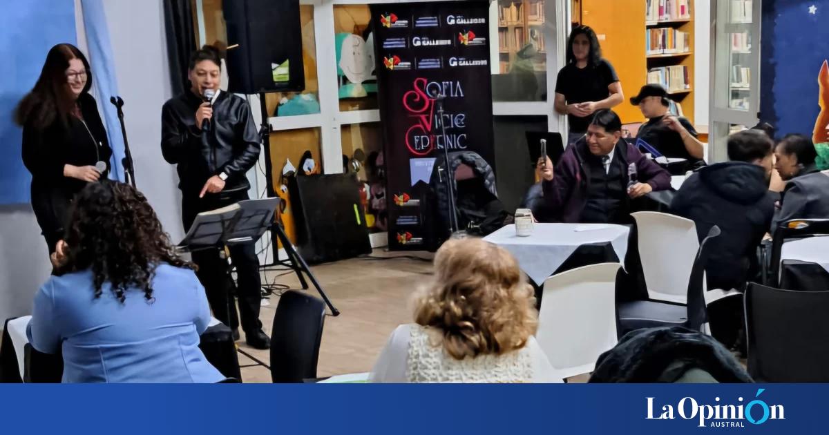 Noche de “Libros y Pasión” en la Biblioteca “Sofía Vicic de Cepernic” | La Opinión Austral