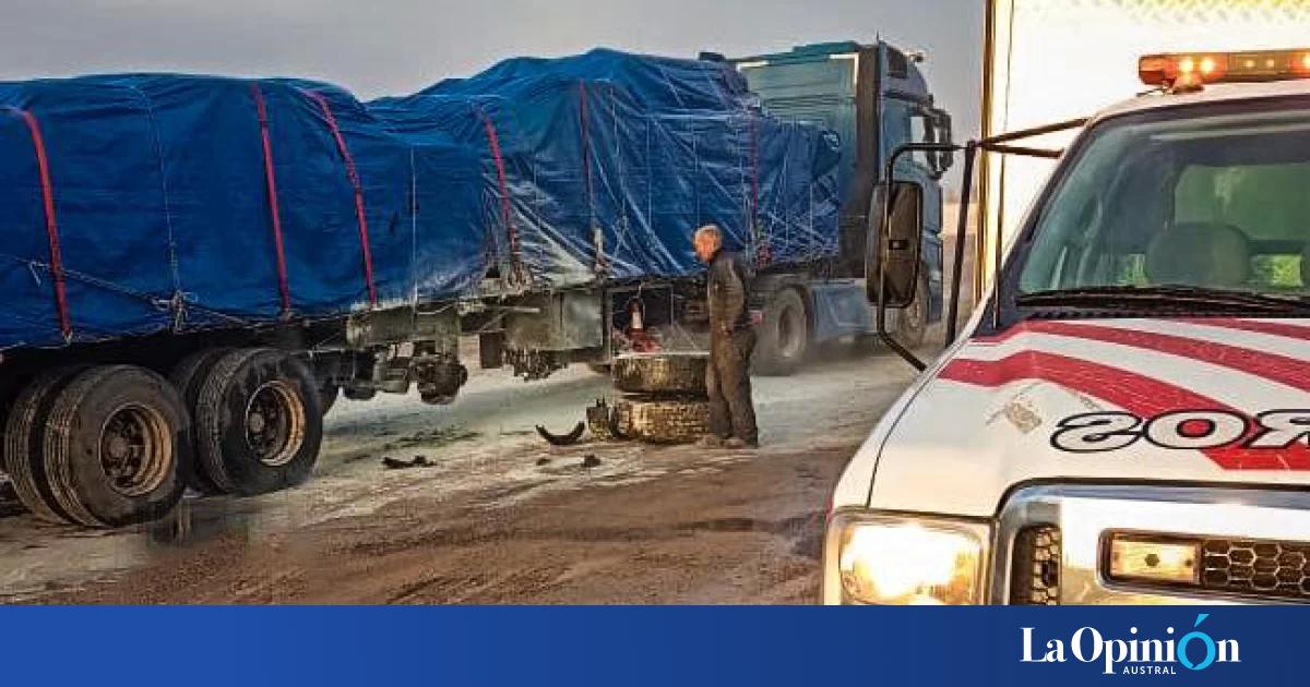 Fitz Roy: un camión se incendió en plena estación YPF y bomberos ...
