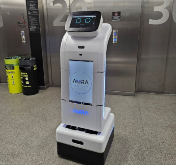 Un chubutense desarrolló Aura, un robot único creado íntegramente en ...